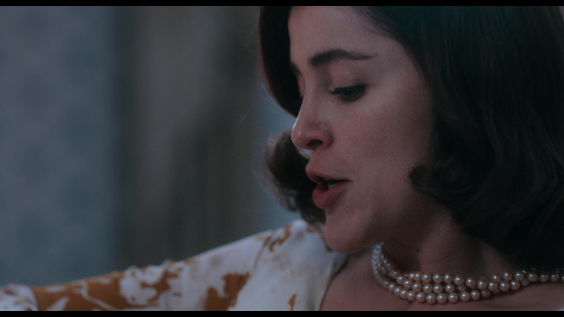 Consuelo: Ingrid se entera de la situación de Consuelo y le ofrece un ...