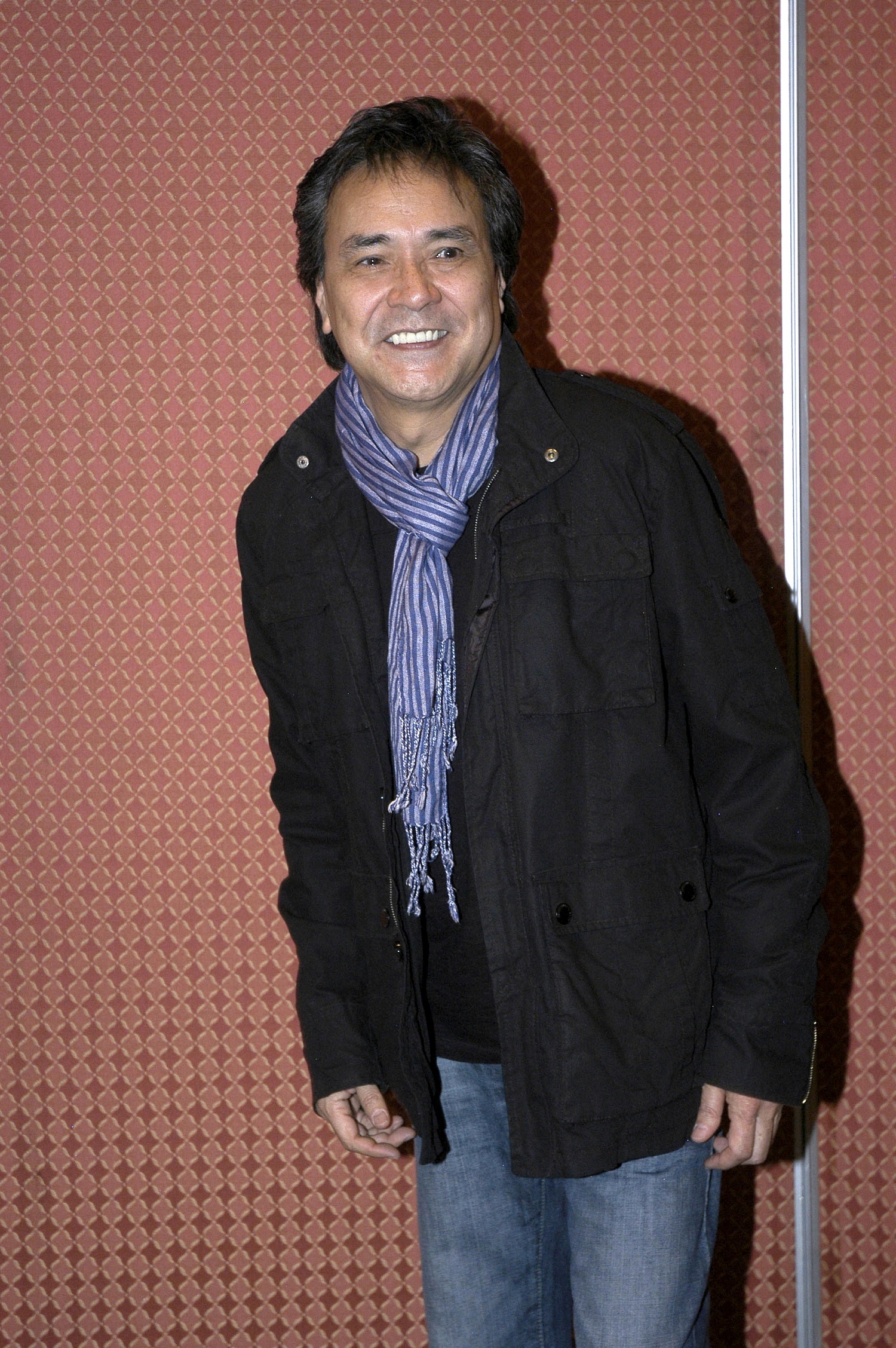 Hospitalizan al cantante Yoshio por sospecha de COVID-19, se reporta ...