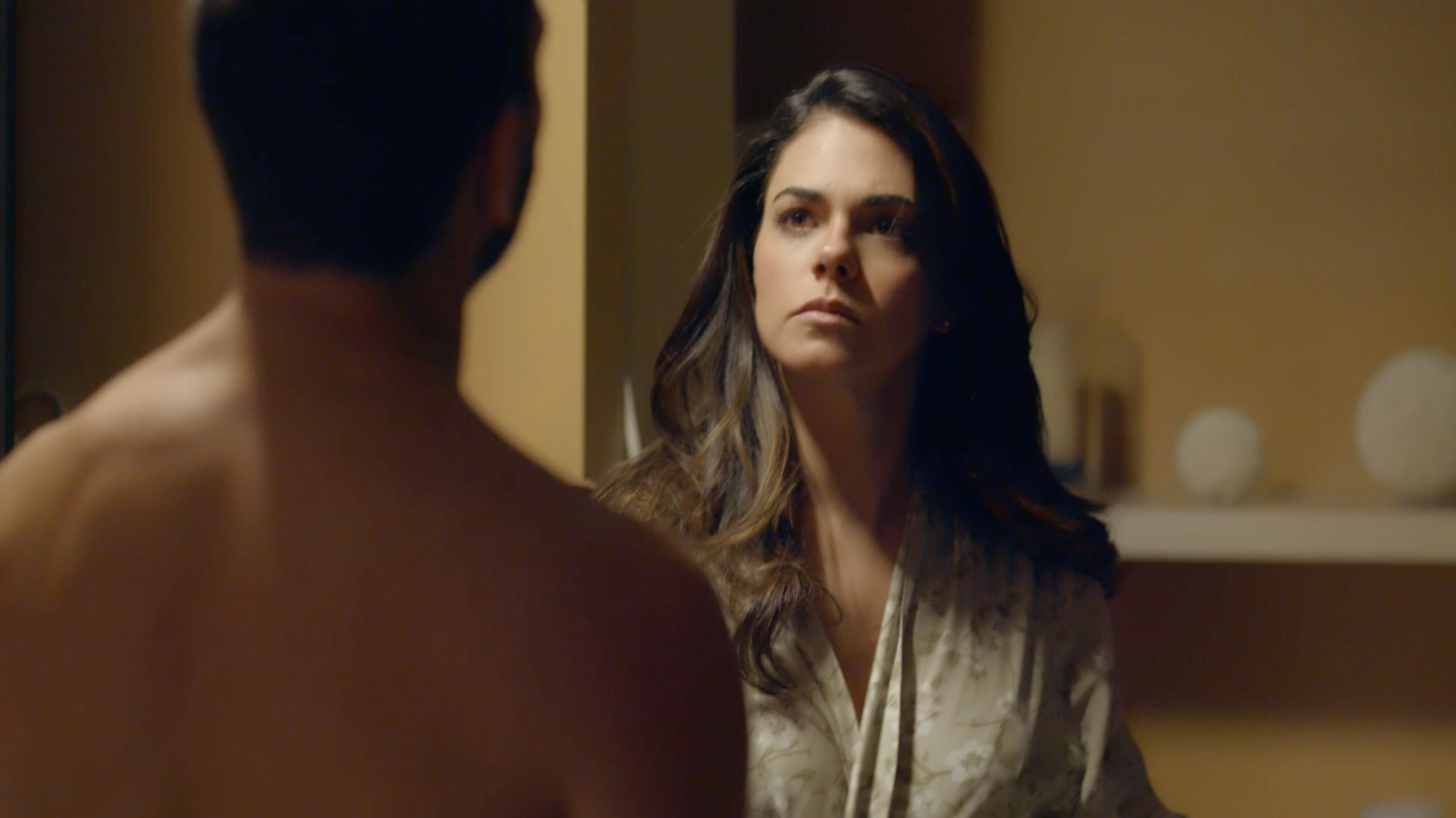 Yolanda desconfía de John | Shows La Piloto 2 | Las Estrellas