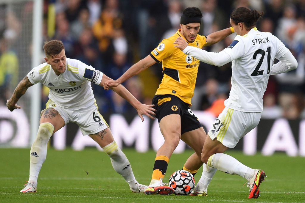 Wolverhampton deja ir la victoria con un error en el último minuto ...