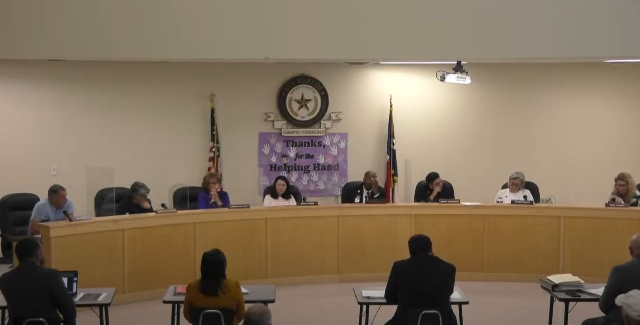 Aprueban programa de comisarios escolares San Marcos CISD | Univision ...