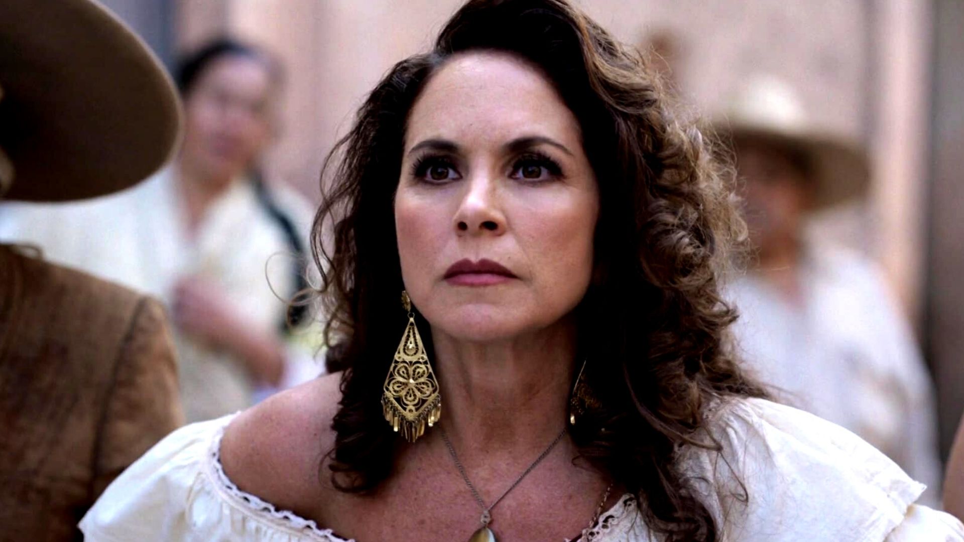 El Gallo de Oro: 'La Caponera' arriesga su vida para defender a una ...