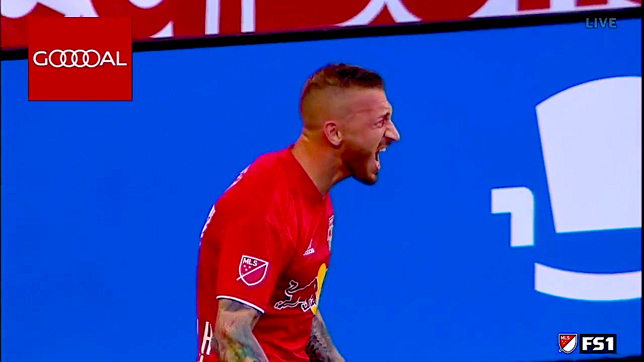 Daniel Royer brilla con un mágico doblete en el derbi neoyorquino ...