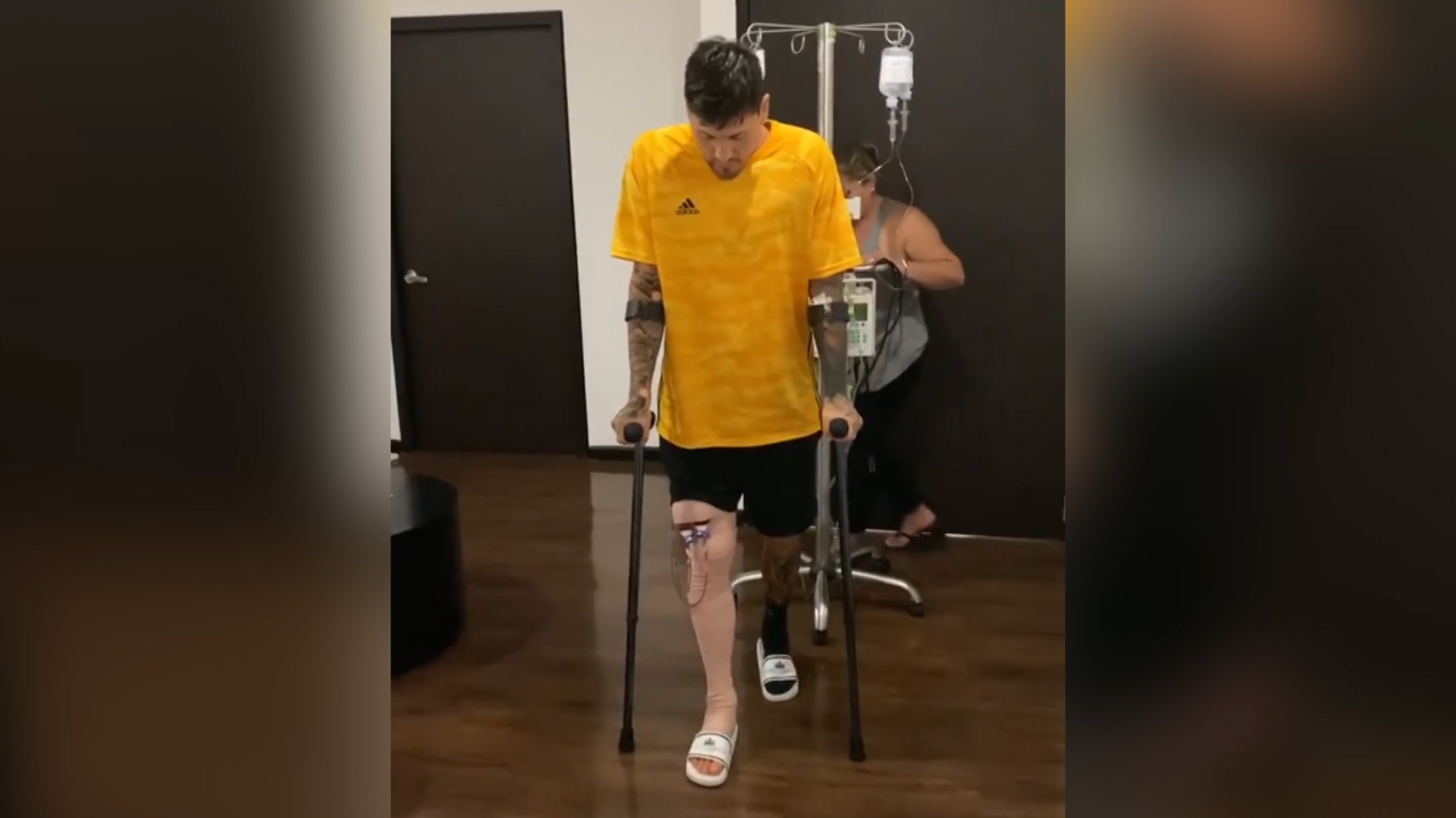 Nicolás Castillo mostró imágenes de su recuperación en el hospital ...