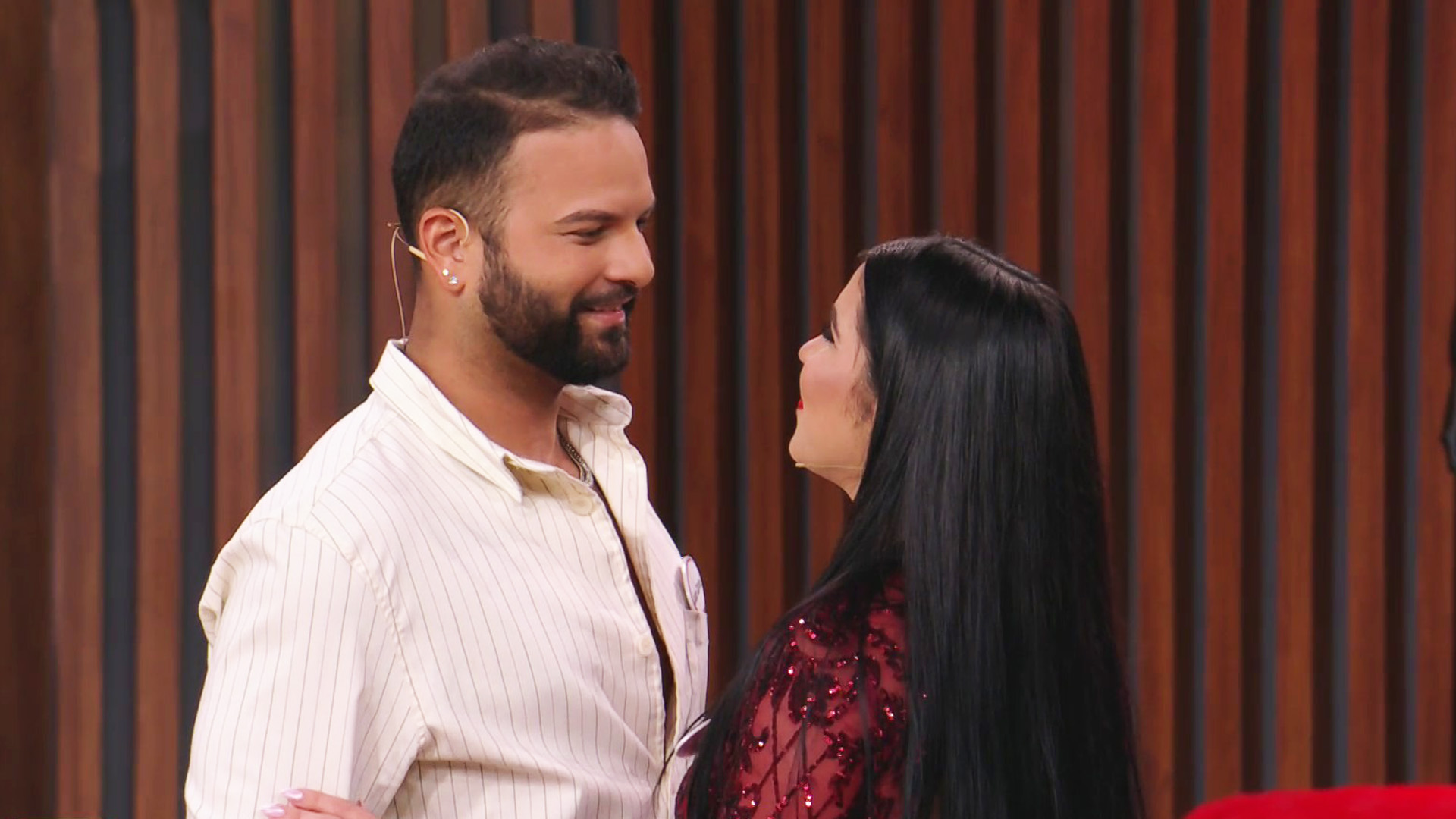 Alexandra regresó con un reclamo para Juan Carlos y con un reto que lo ...