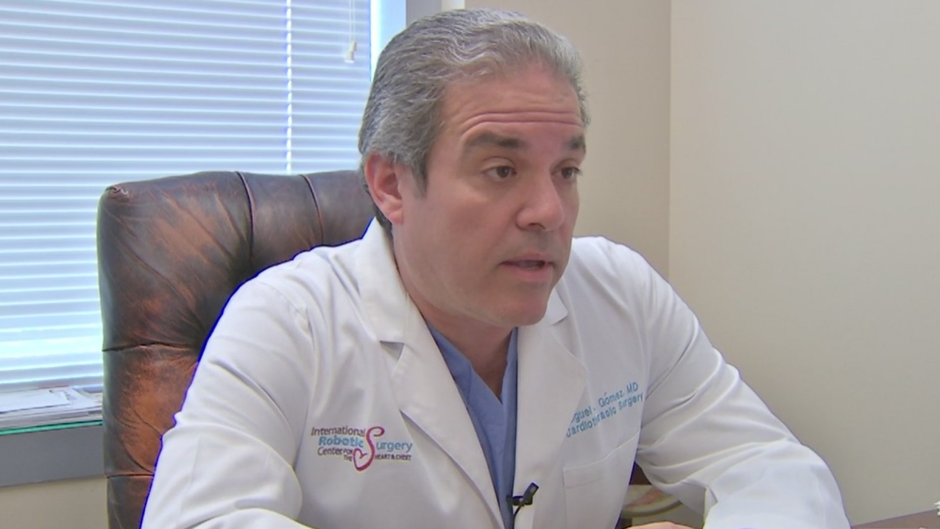 Reivindican al doctor Miguel Ángel Gómez, quien acusó al hospital ...