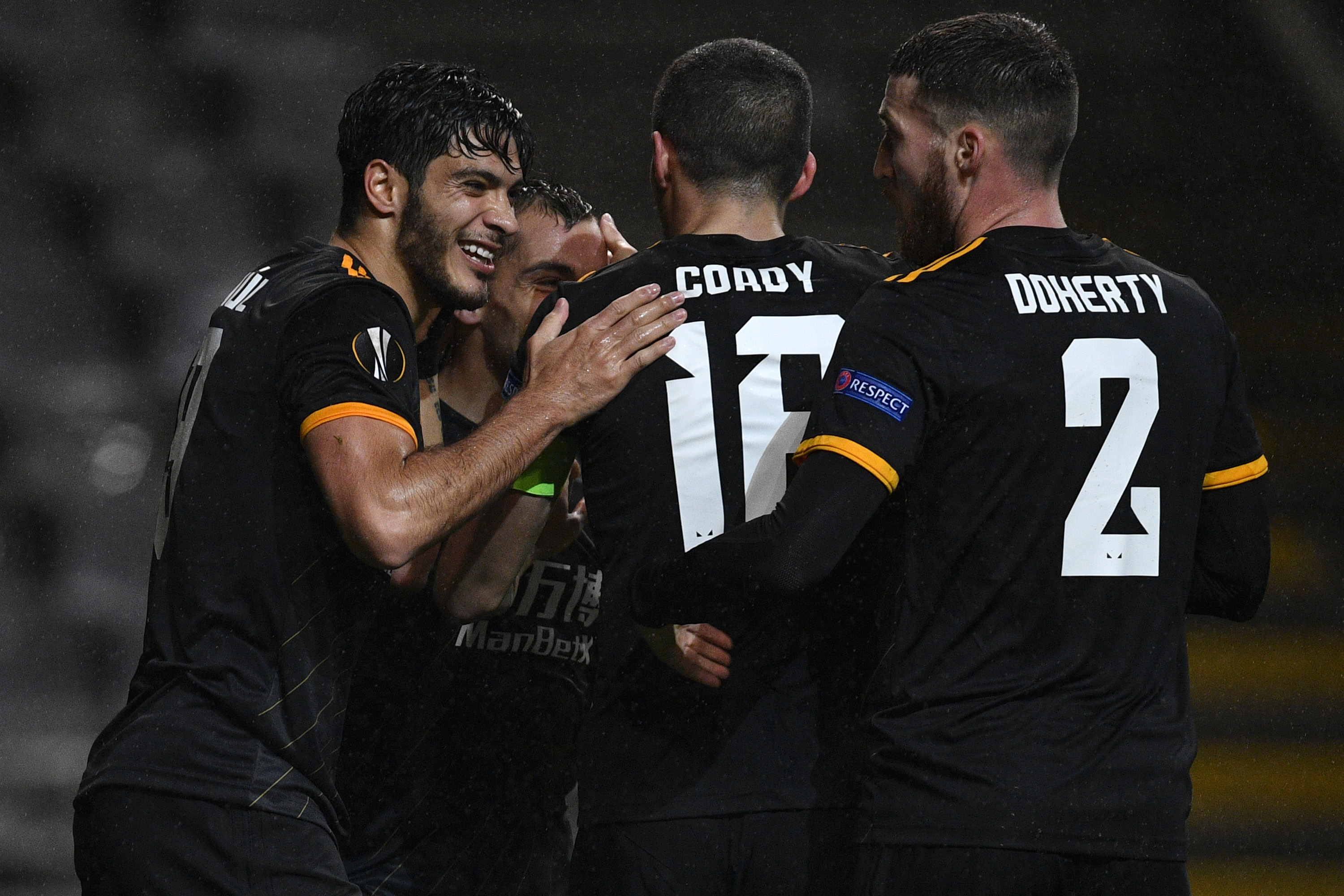 Compañero de Raúl, en Wolves, admite pánico si Messi llega al City ...