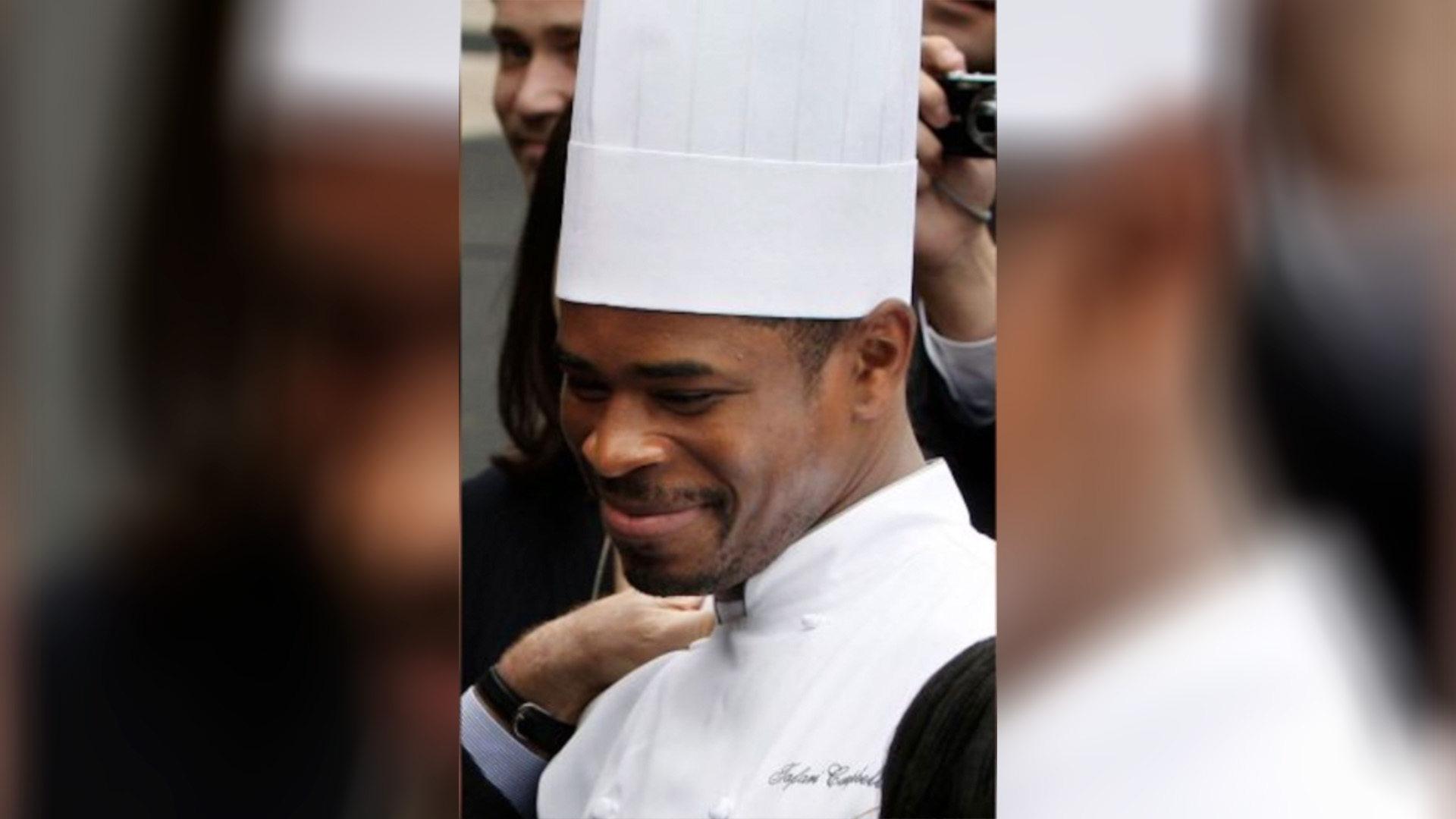 Investigan la muerte del chef de Barack Obama en un lago en Martha's ...