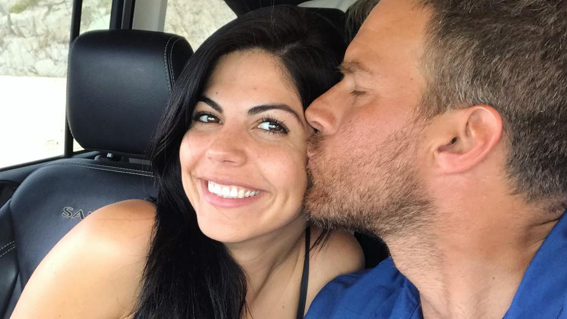 África Zavala publica un video para celebrar su amor por León Peraza ...