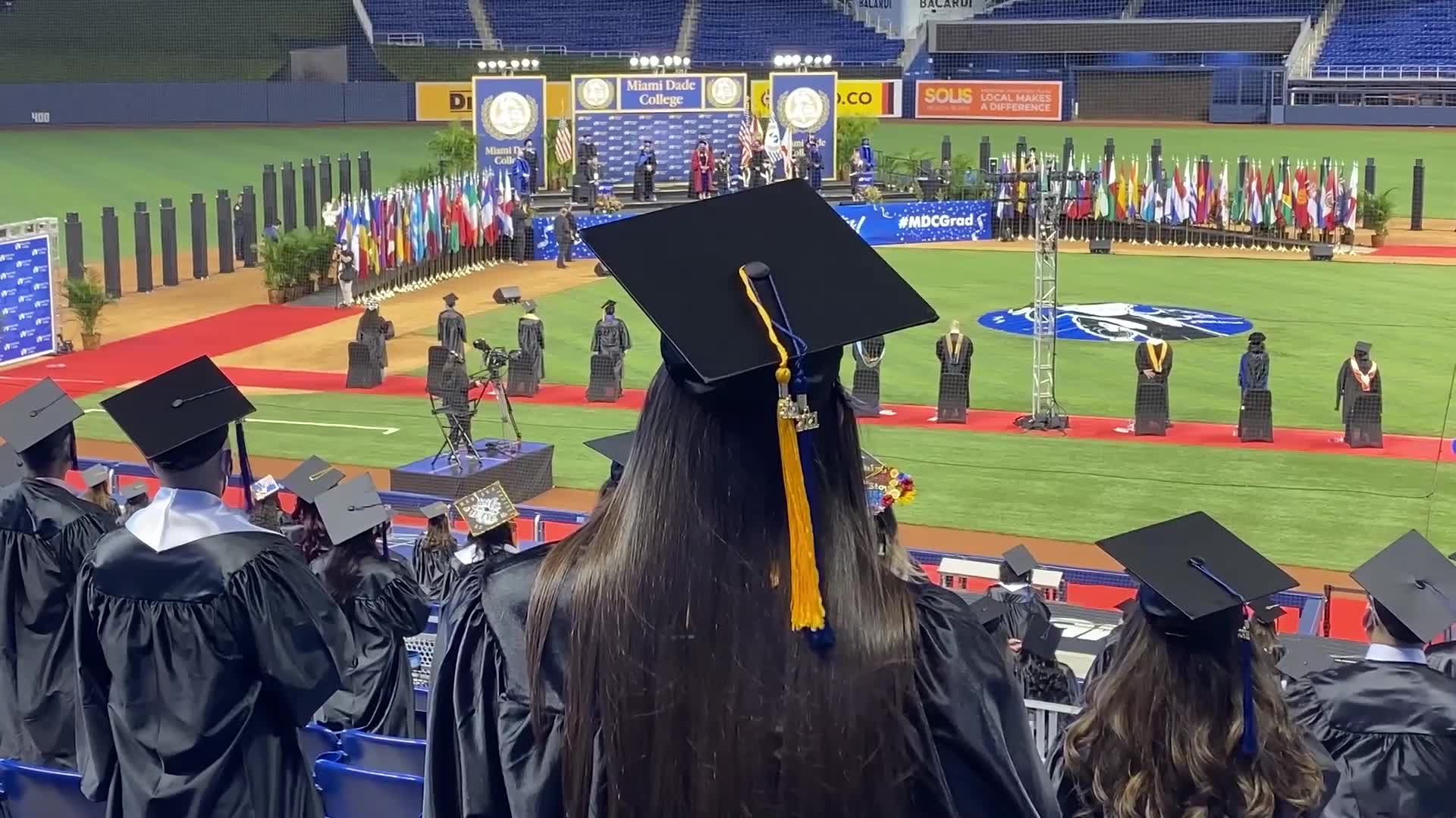 Así fue la graduación del Miami Dade College en este 2021 dentro del ...