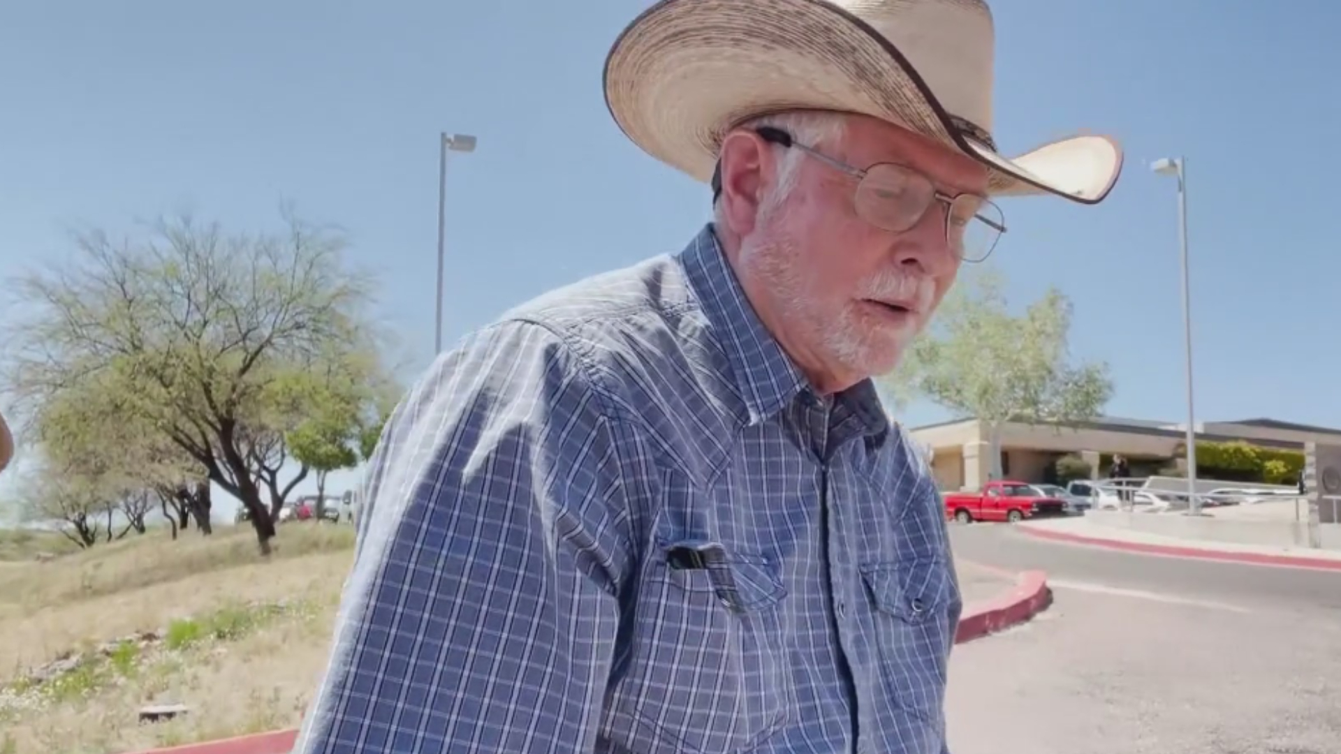 Juicio contra el ranchero George Alan Kelly se declara nulo | Video ...