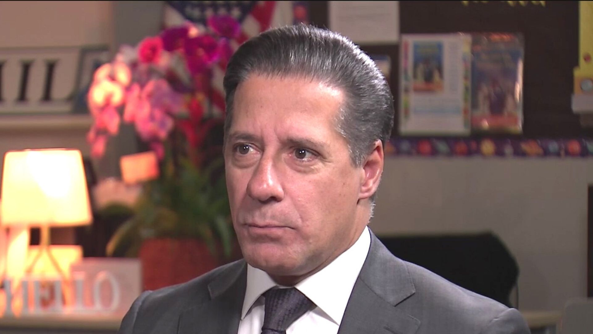 Cuáles son los desafíos y planes de Alberto Carvalho en LAUSD | Video ...