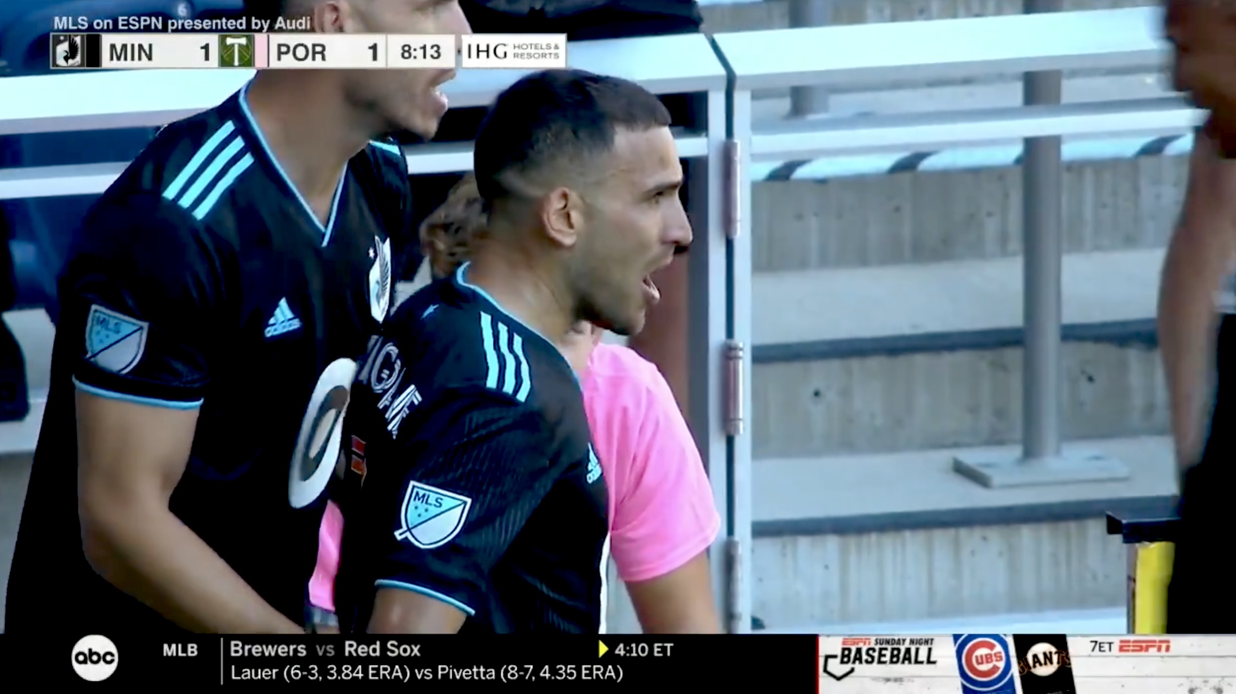 ¡Letal testarazo! Franco Fragapane vence al portero y empata el ...