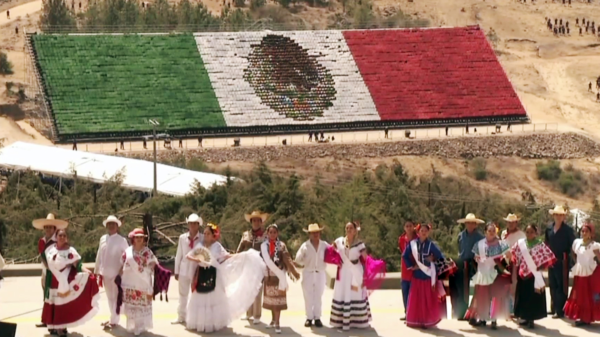¿Qué se celebra realmente el Cinco de Mayo? Nos fuimos a México a ...