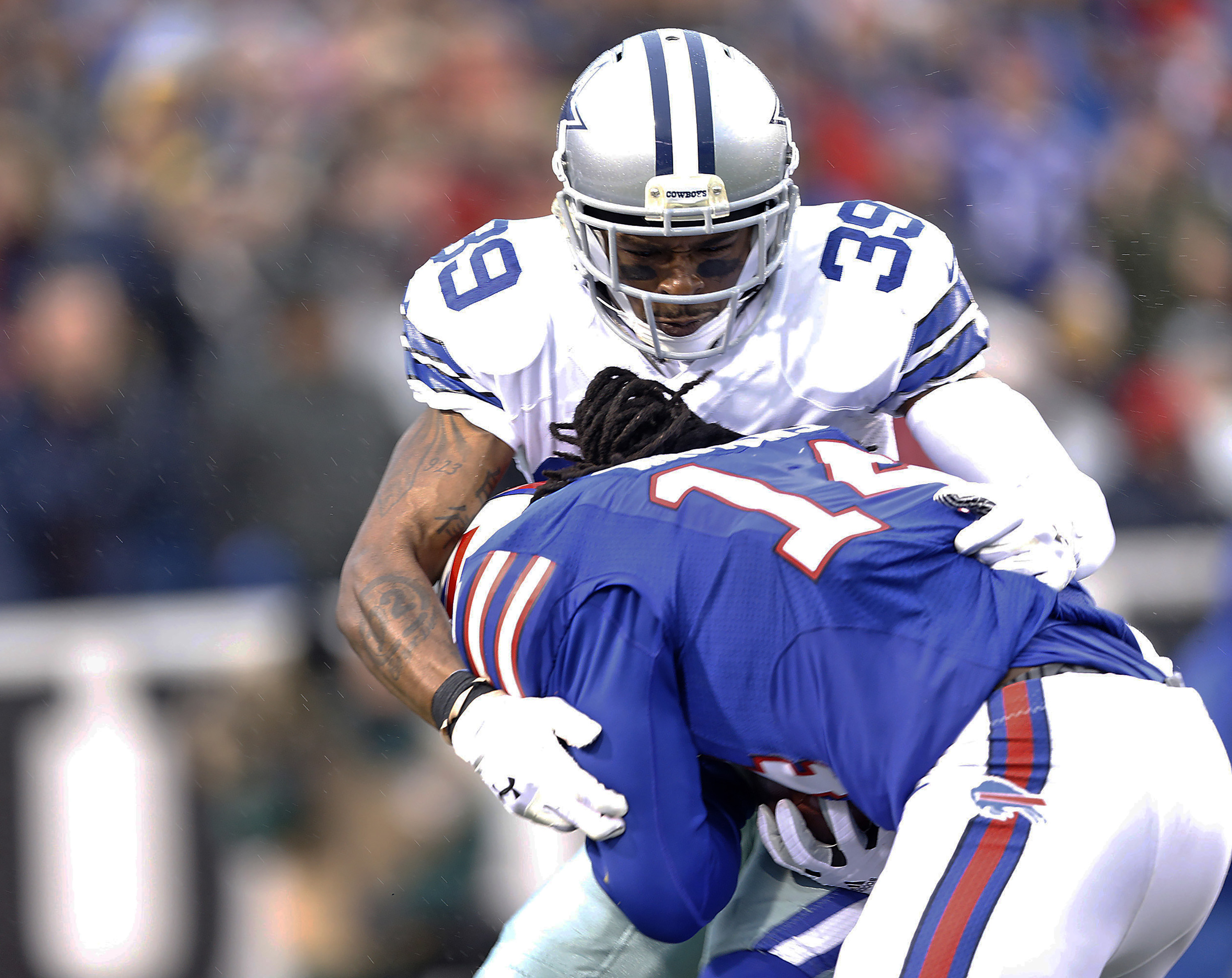 Los Dallas Cowboys despedirán al esquinero Brandon Carr por ahorrar en ...