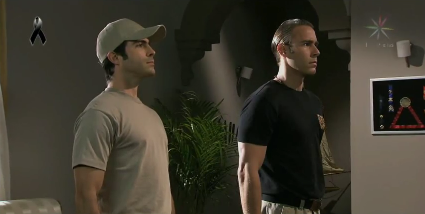 Dimitrio entra a la marina - Lo que la vida me robó | Shows Lo que la ...