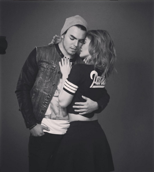 Laura Carmine sigue enamoradísima de su joven novio, Adriano Zendejas | Shows | Univision