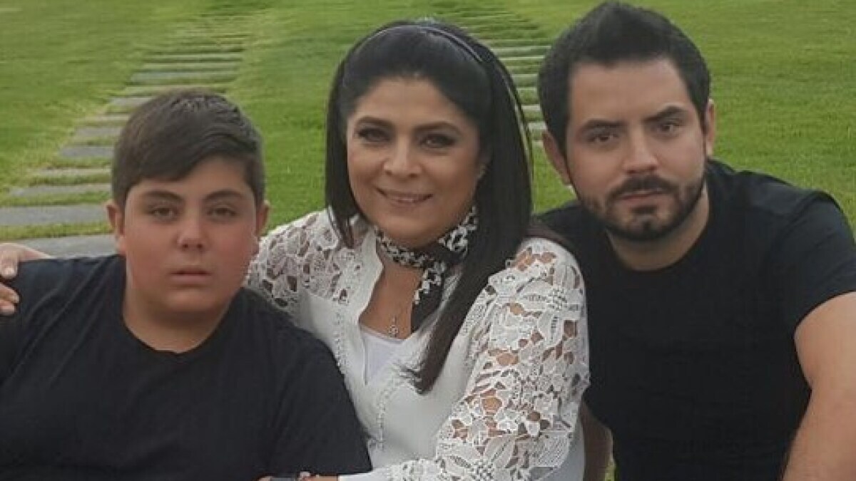 Hijo menor de Victoria Ruffo luce completamente transformado en foto ...