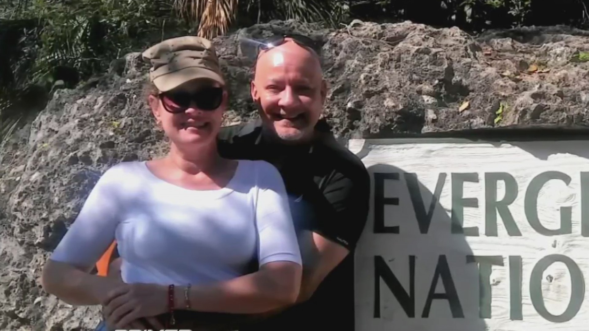 Hombre sorprende a su esposa gracias a Jomari Goyso | Shows Primer Impacto | Univision