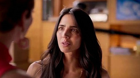 LALOLA: Lola se entera de que ganará menos dinero solo por ser mujer ...