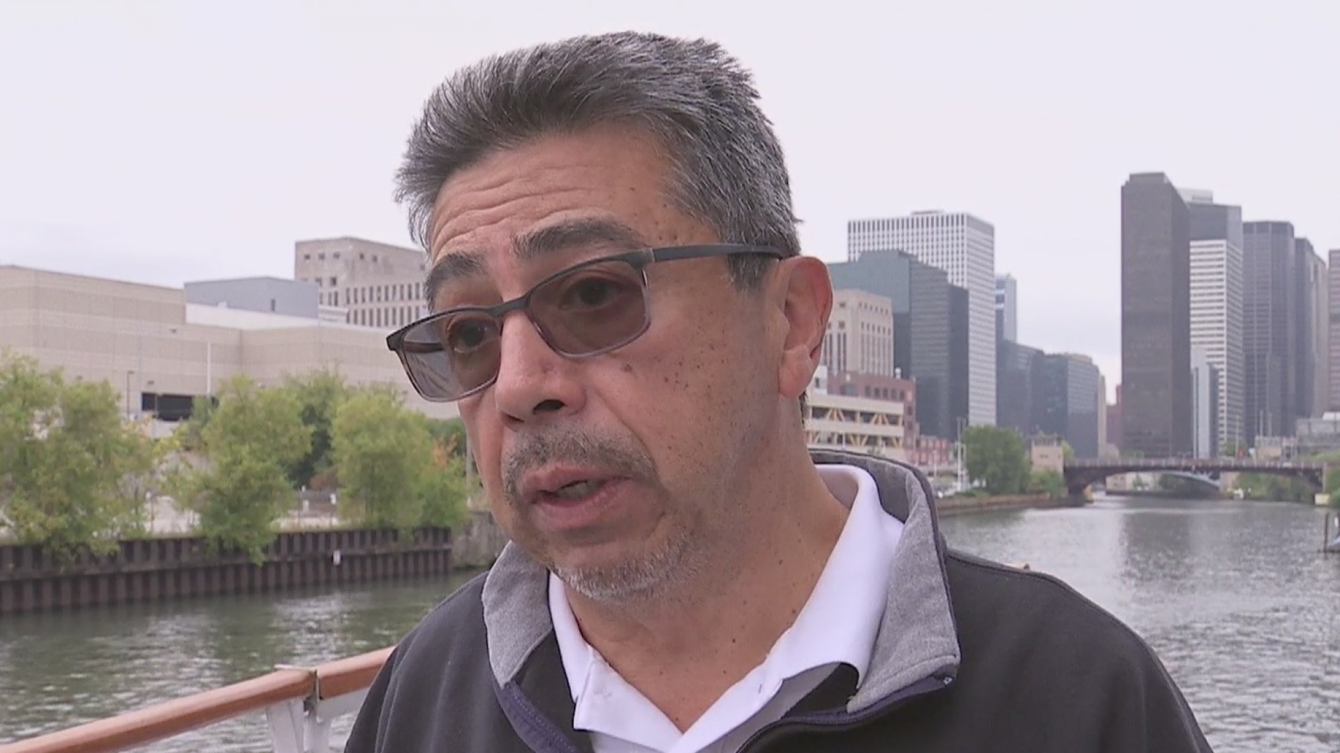 El líder hispano Danny Solís anuncia su retiro como concejal de La ...