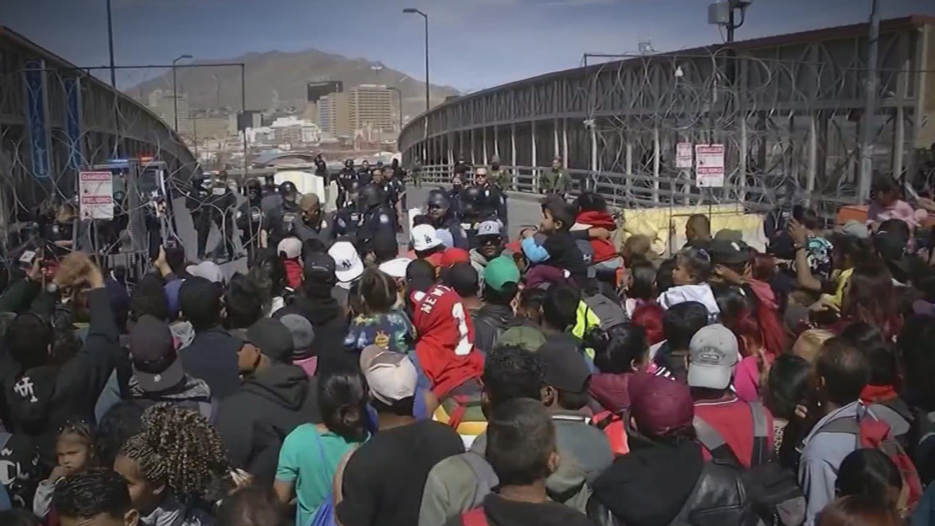 Cruzar la frontera sur EEUU a la fuerza puede traer graves ...