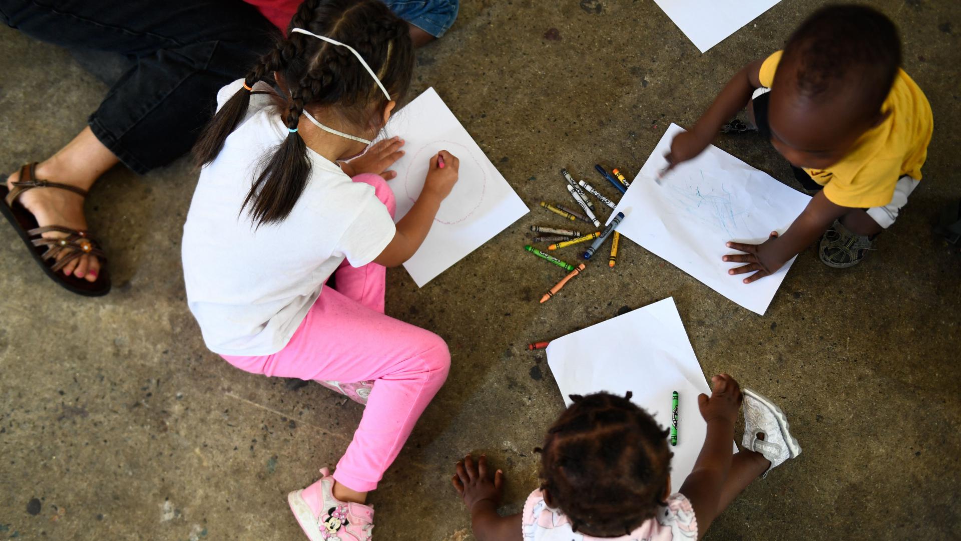 Cerca De 130 000 Niños Migrantes Entraron Al Sistema De Refugios De