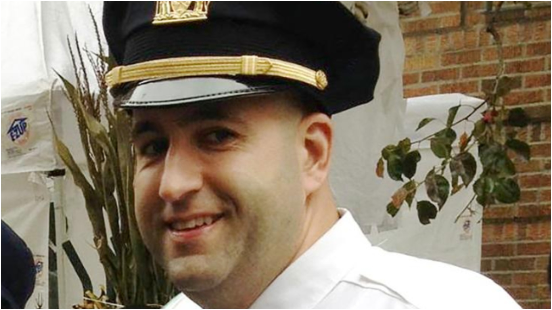 Mujer policía de Nueva York dice que excapitán Jeffrey Brienza la violó ...