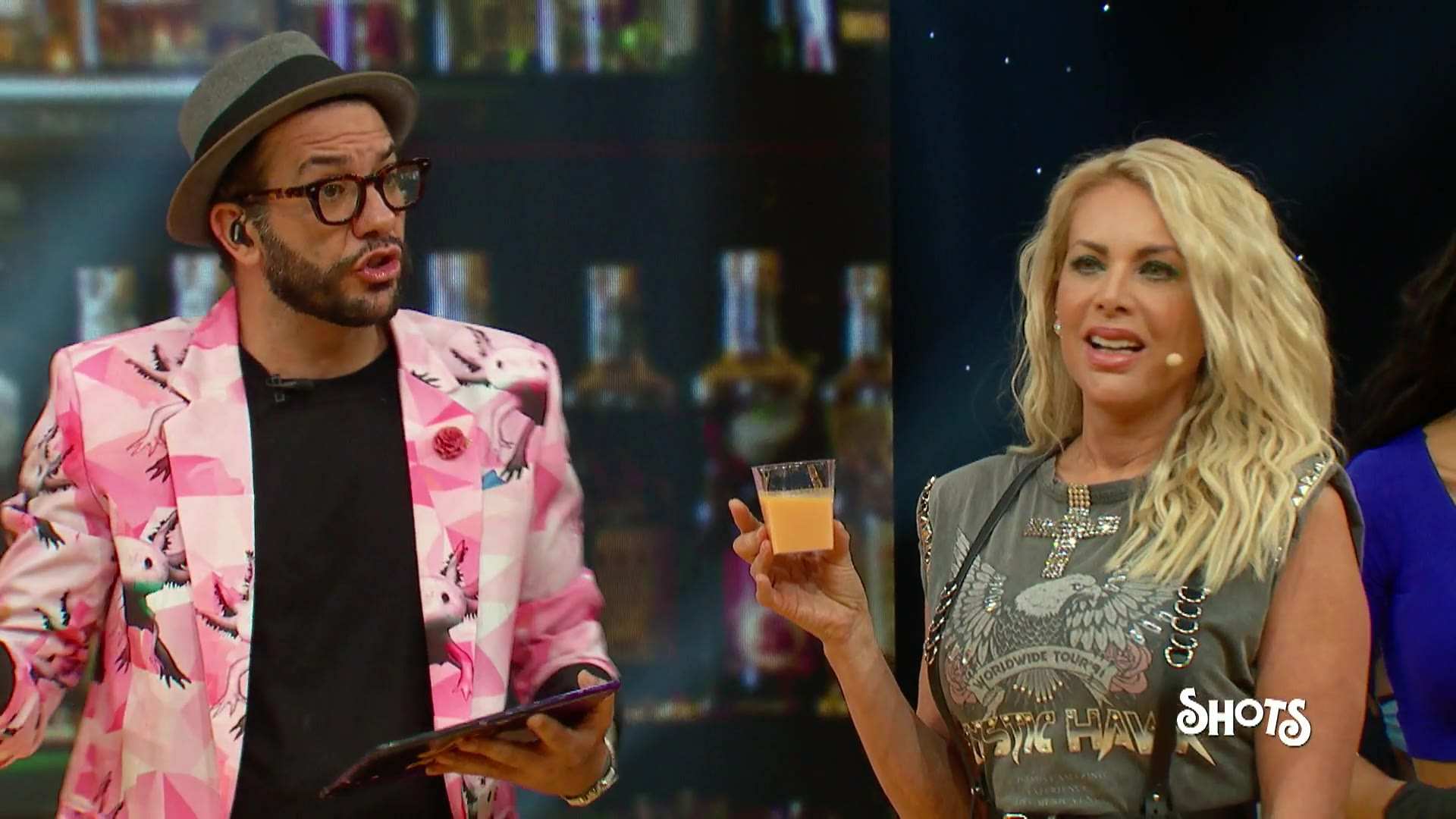 Lorena Herrera probó los Shots de insectos al ajillo | Shows Me caigo ...