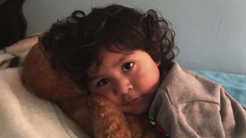 “Algo feo le pasó a este niño”: pareja es acusada de torturar y asesinar a su propio hijo de 4 ...