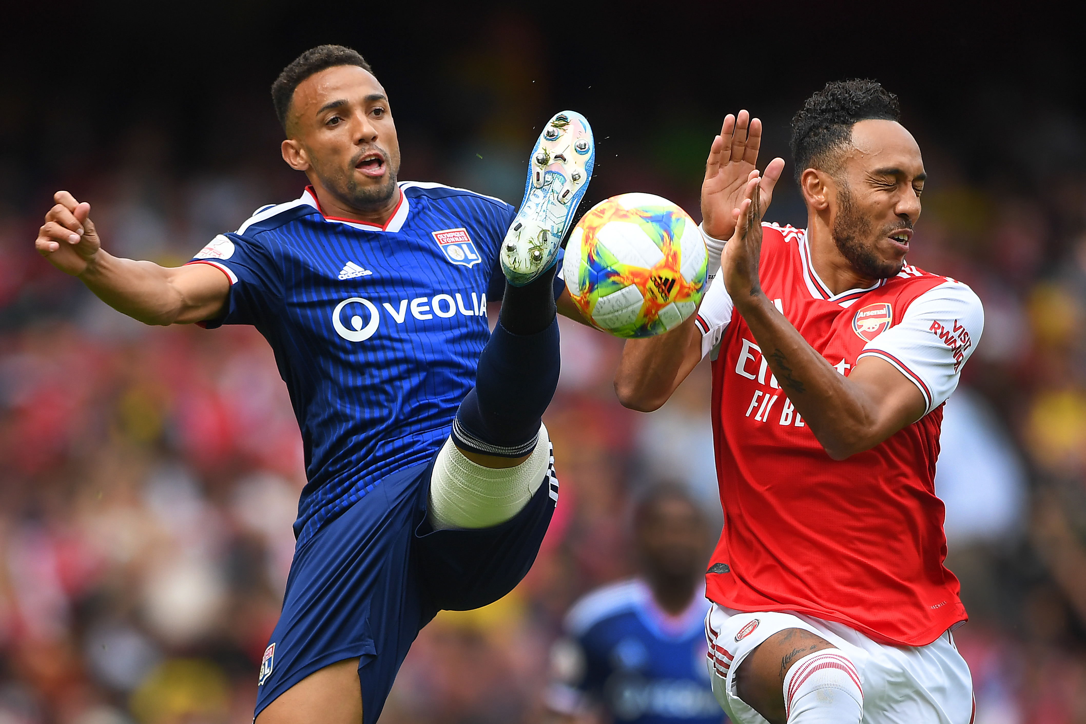 Olympique de Lyon venció al Arsenal y se llevó la Emirates Cup en debut ...