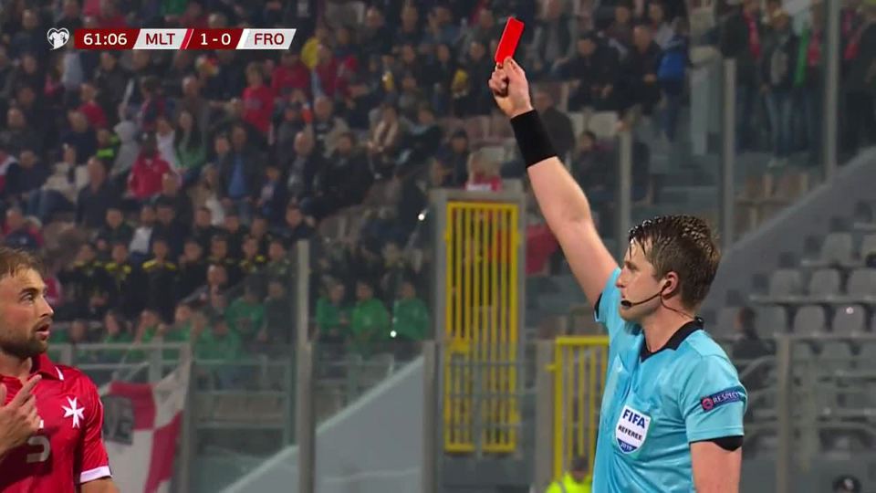 ¡Expulsión! El árbitro saca la roja directa a Andrei Agius | TUDN UEFA ...