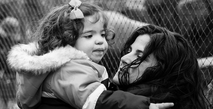 Seeing My Mom In My Parenting Style | Estilo de Vida | Univision