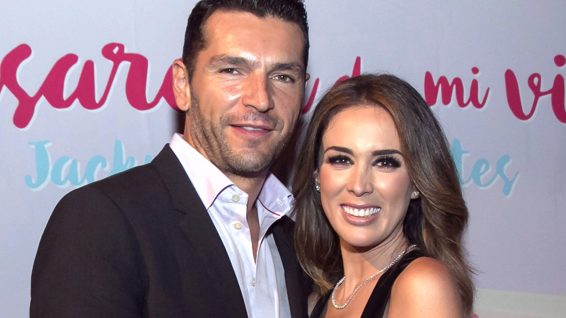 Martín Fuentes respeta el pasado de su esposa Jacky Brancamontes ...