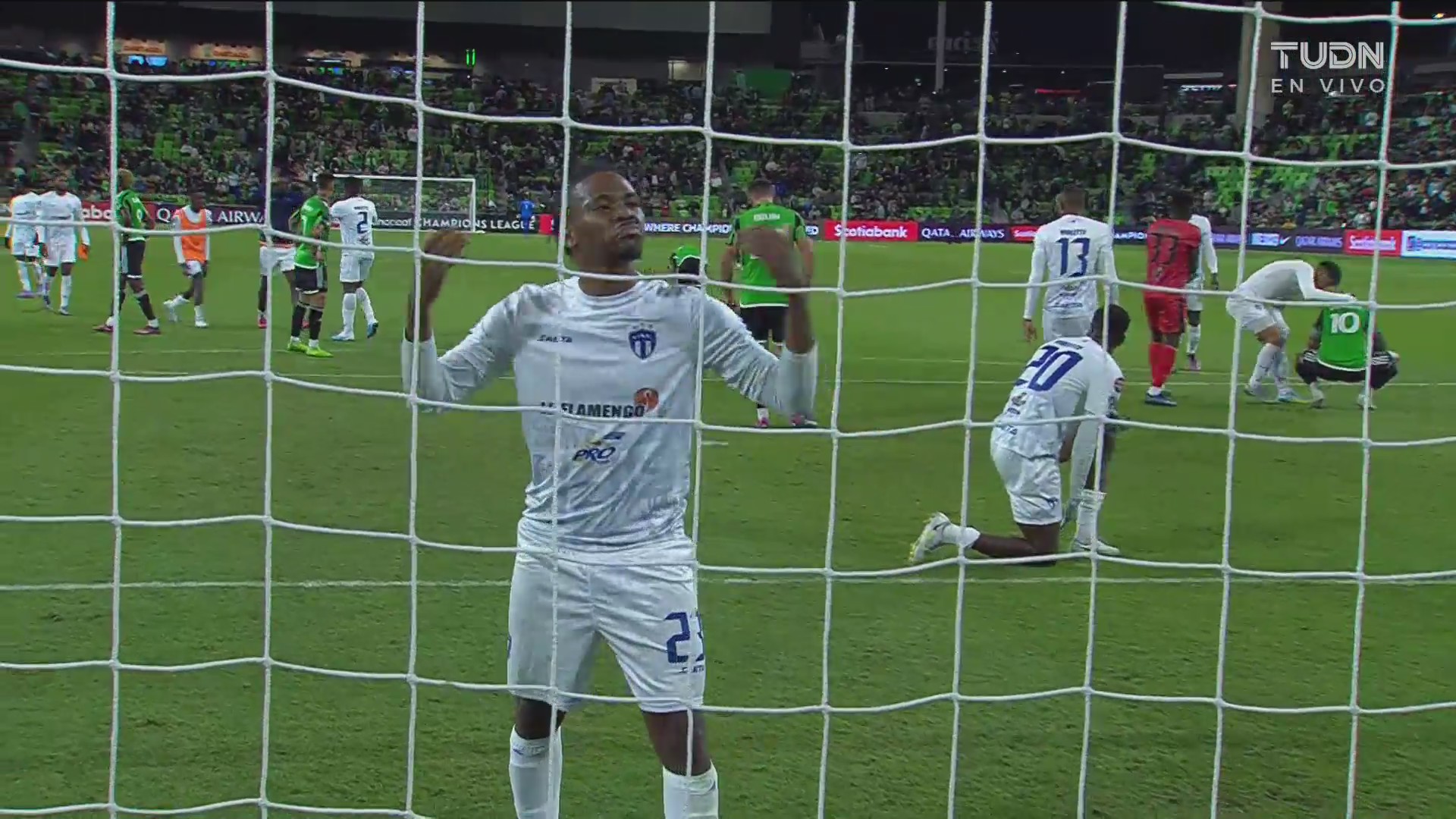 ¡Lo festejan con todo! Violette elimina al Austin de Concacaf ...