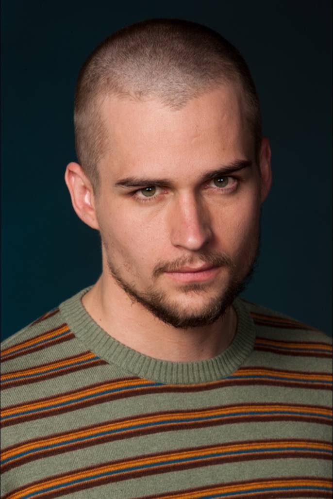 Jon Ecker | Las Estrellas Home Egresados | Las Estrellas