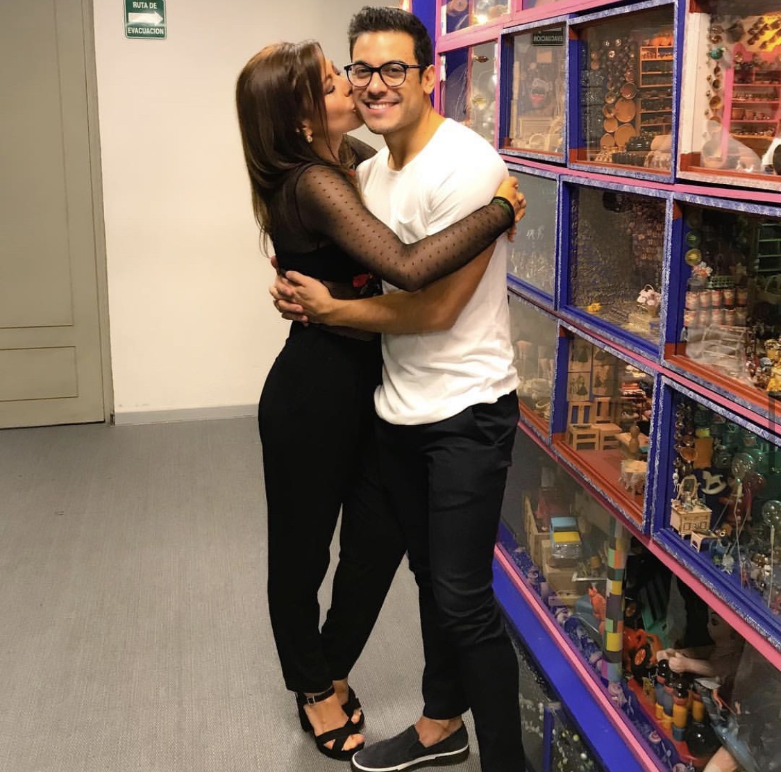 En fotos: Carlos Rivera y su hermana Norma son como dos gotas de agua ...