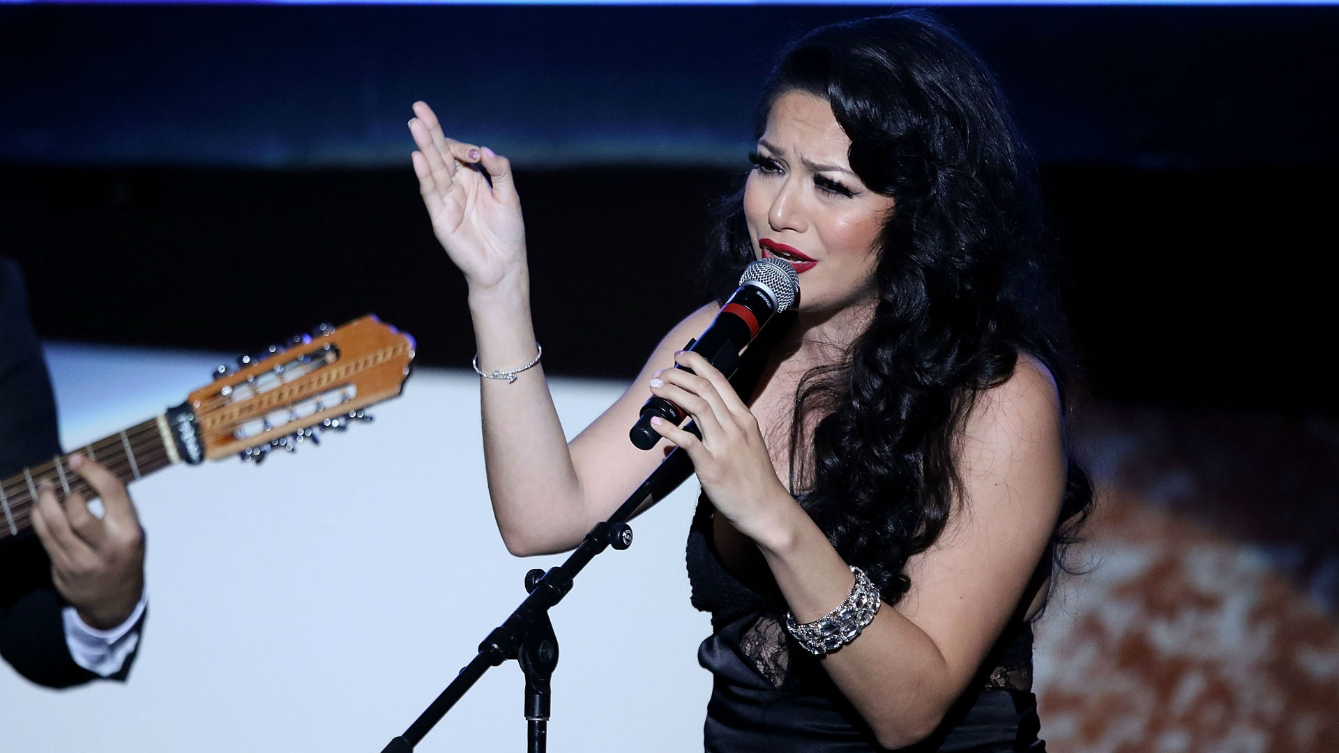 Helen Ochoa lloró al recordar la difícil situación que vivió su padre ...