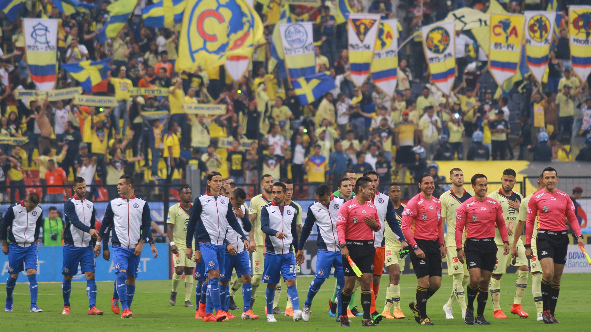 América vs Cruz Azul un clásico joven de color azulcrema. | Deportes ...