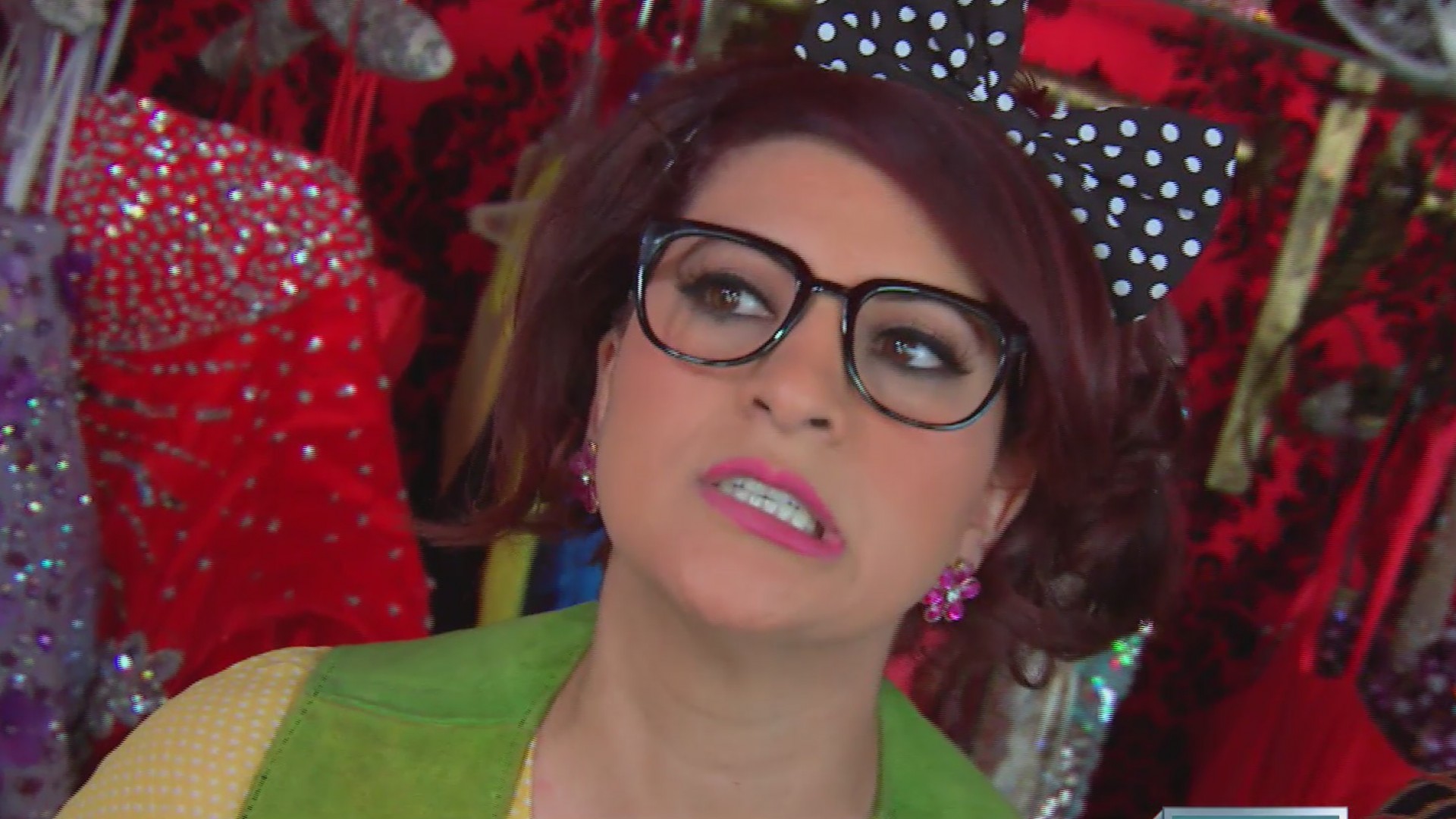 La "naca moderna" tomó clase intensiva para ser una reina de belleza ...