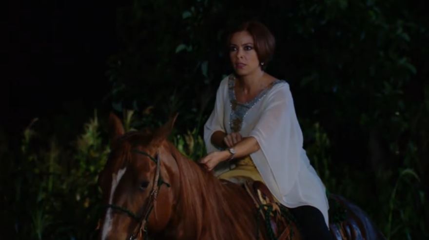 Corazón Indomable Capítulo 71: Simona arriesga su vida | Las Estrellas ...