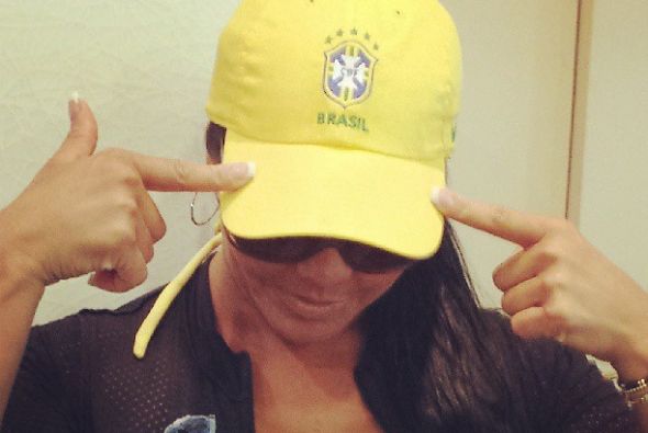 Maripily posa sexy como buena futbolera | Deportes Mundial - Qatar 2022 ...