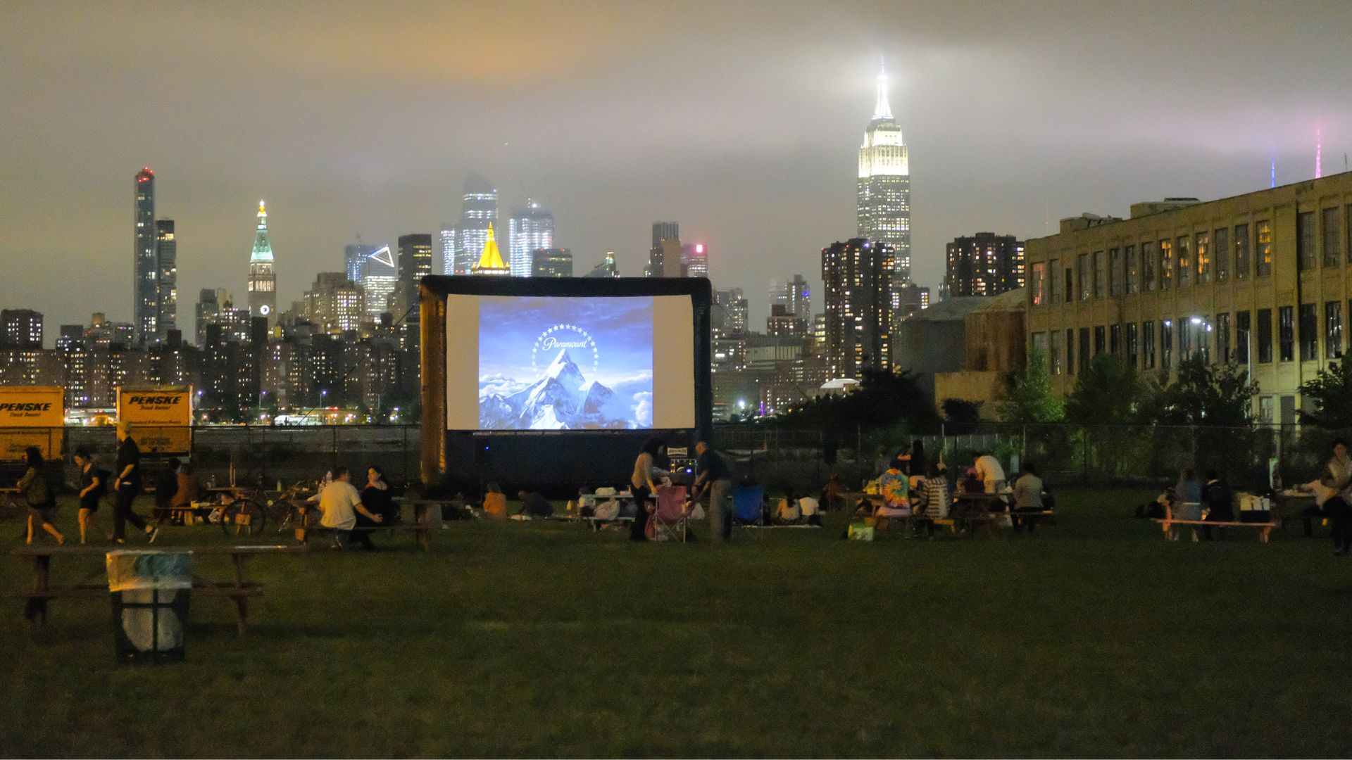 Turismo en Nueva York: Invitan a disfrutar de funciones de cine al aire libre en parques ...