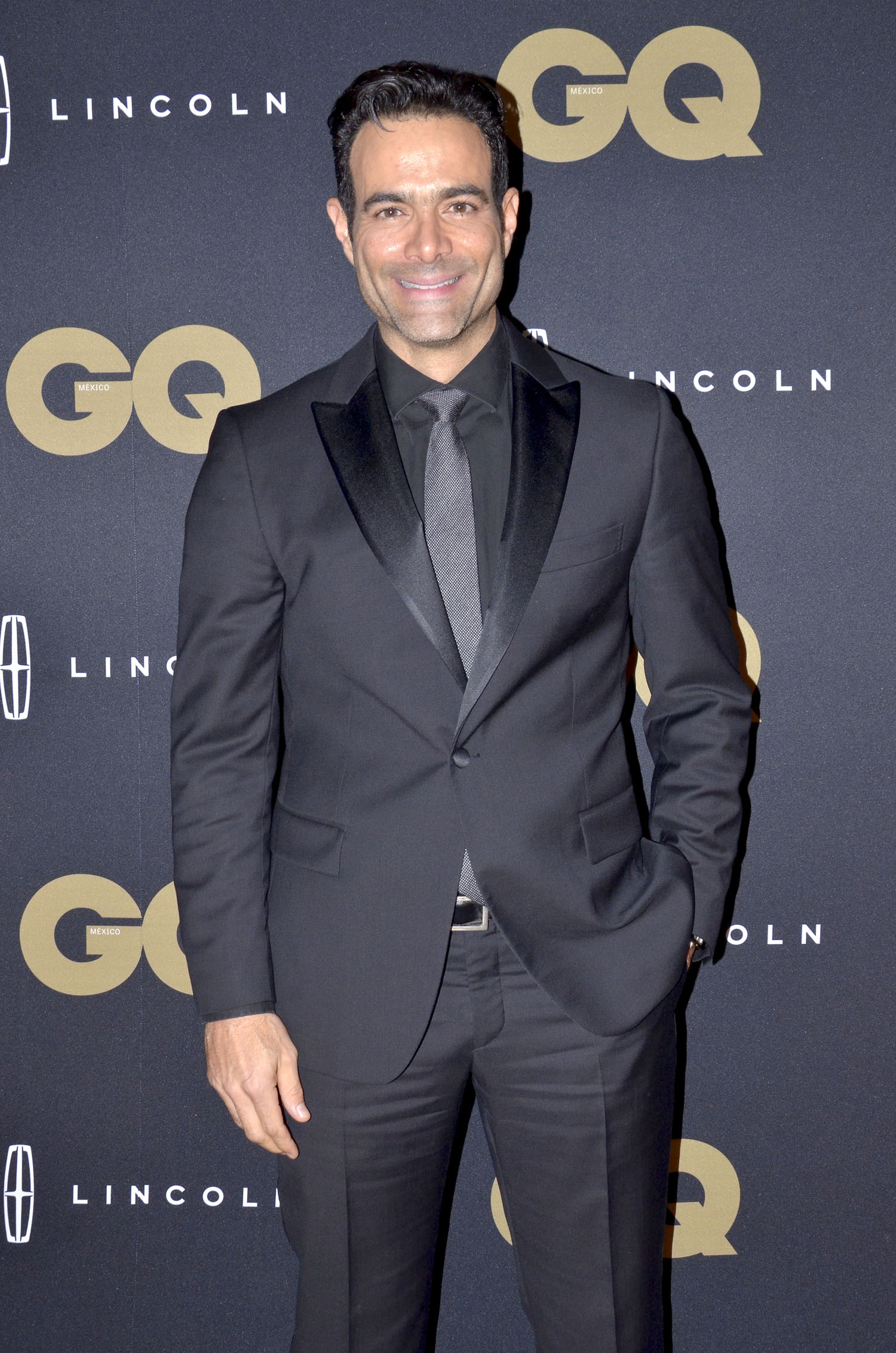 Luis Roberto Guzmán inicia con las lecturas de guion de La Mexicana y ...