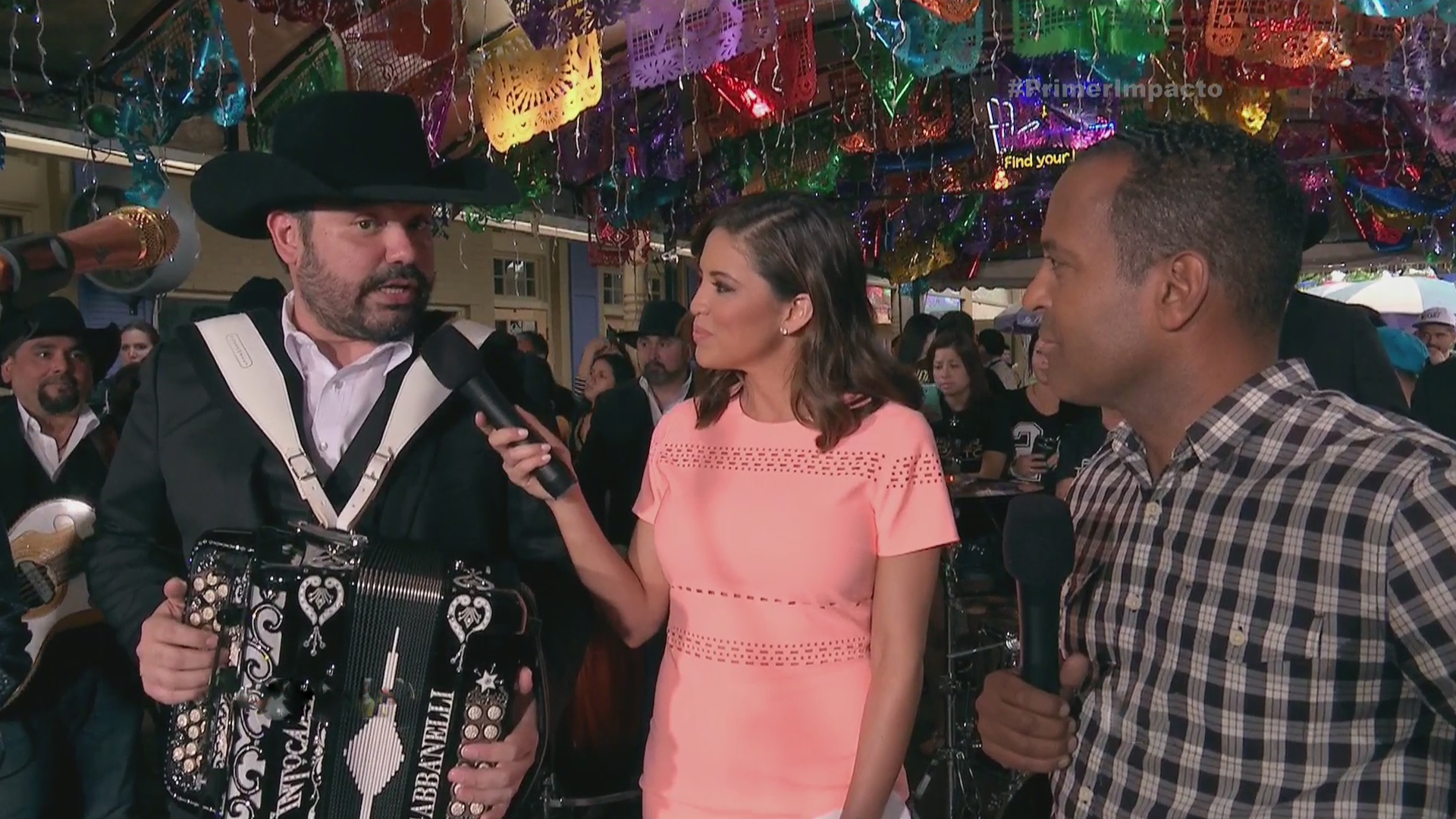 Los miembros de 'Intocable' celebran 20 años de trayectoria | Shows ...