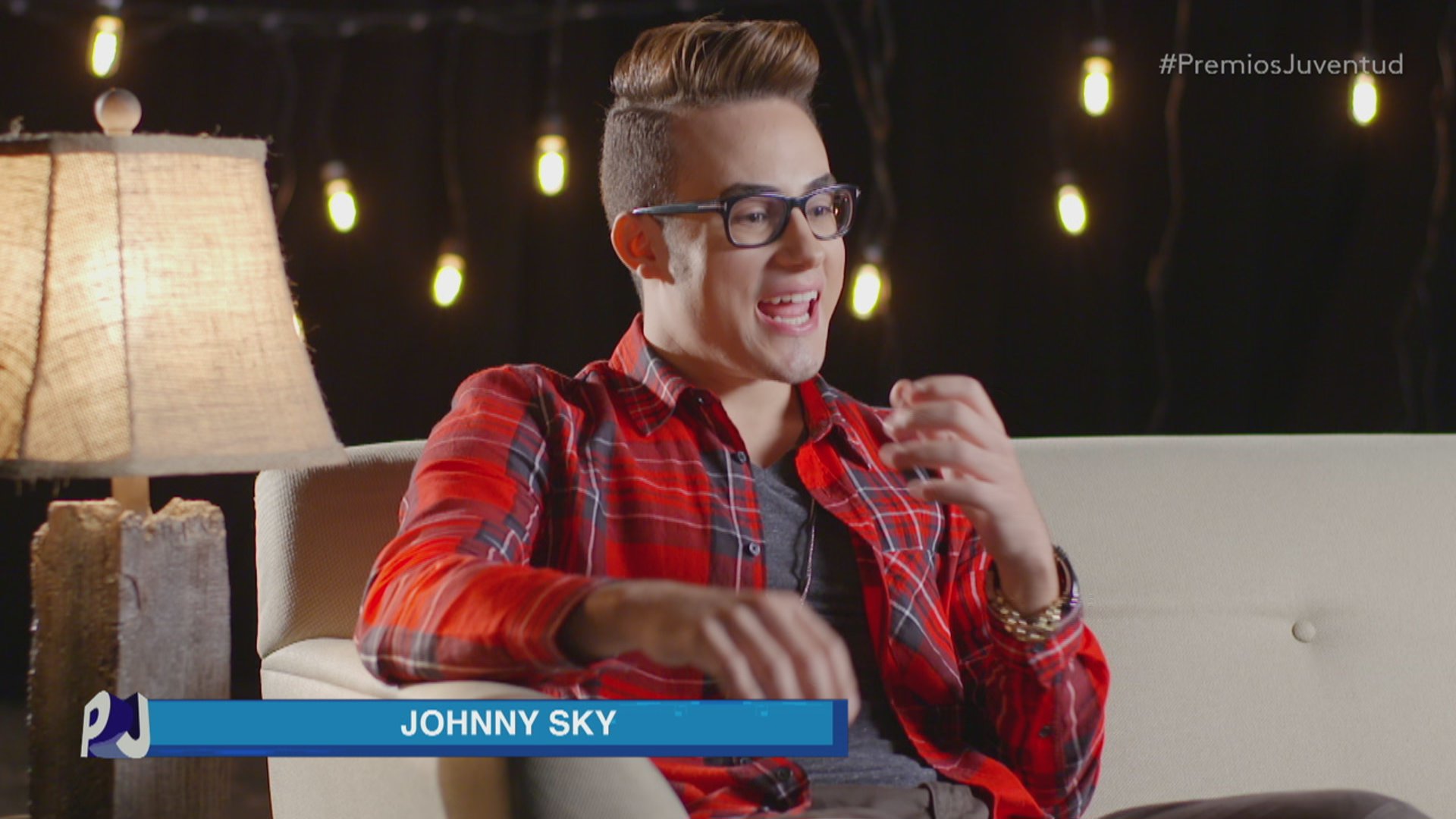 Entrevista y saludo con Johnny Sky - EXCLUSIVE FOR VOD | Premios ...