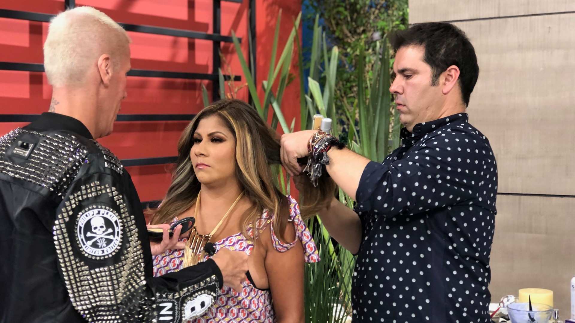 Mami chula con pastel incluido | Shows Hoy | Las Estrellas