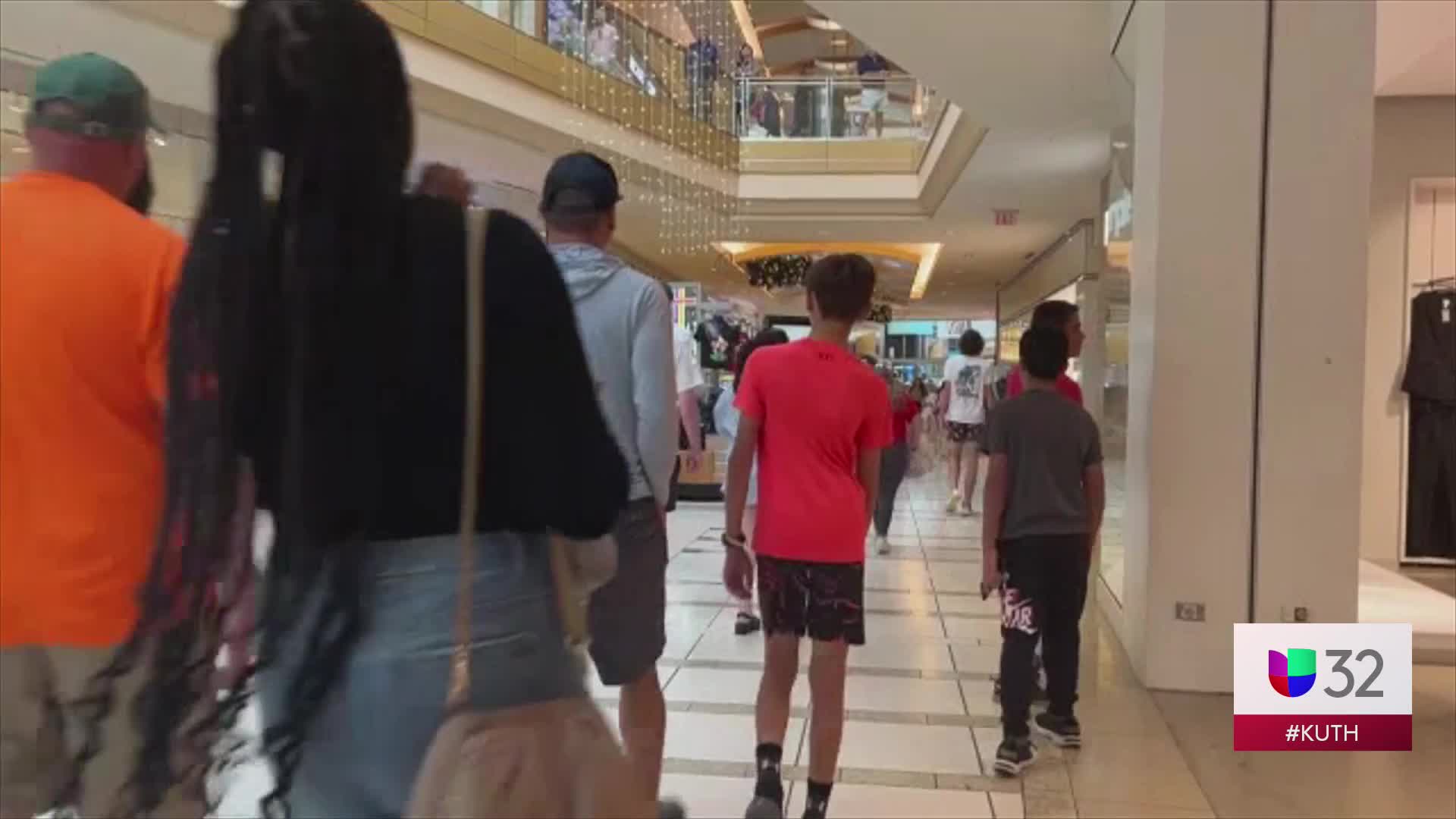 Hombre de 33 años arrestado luego de seguir a tres niños a su casa ...