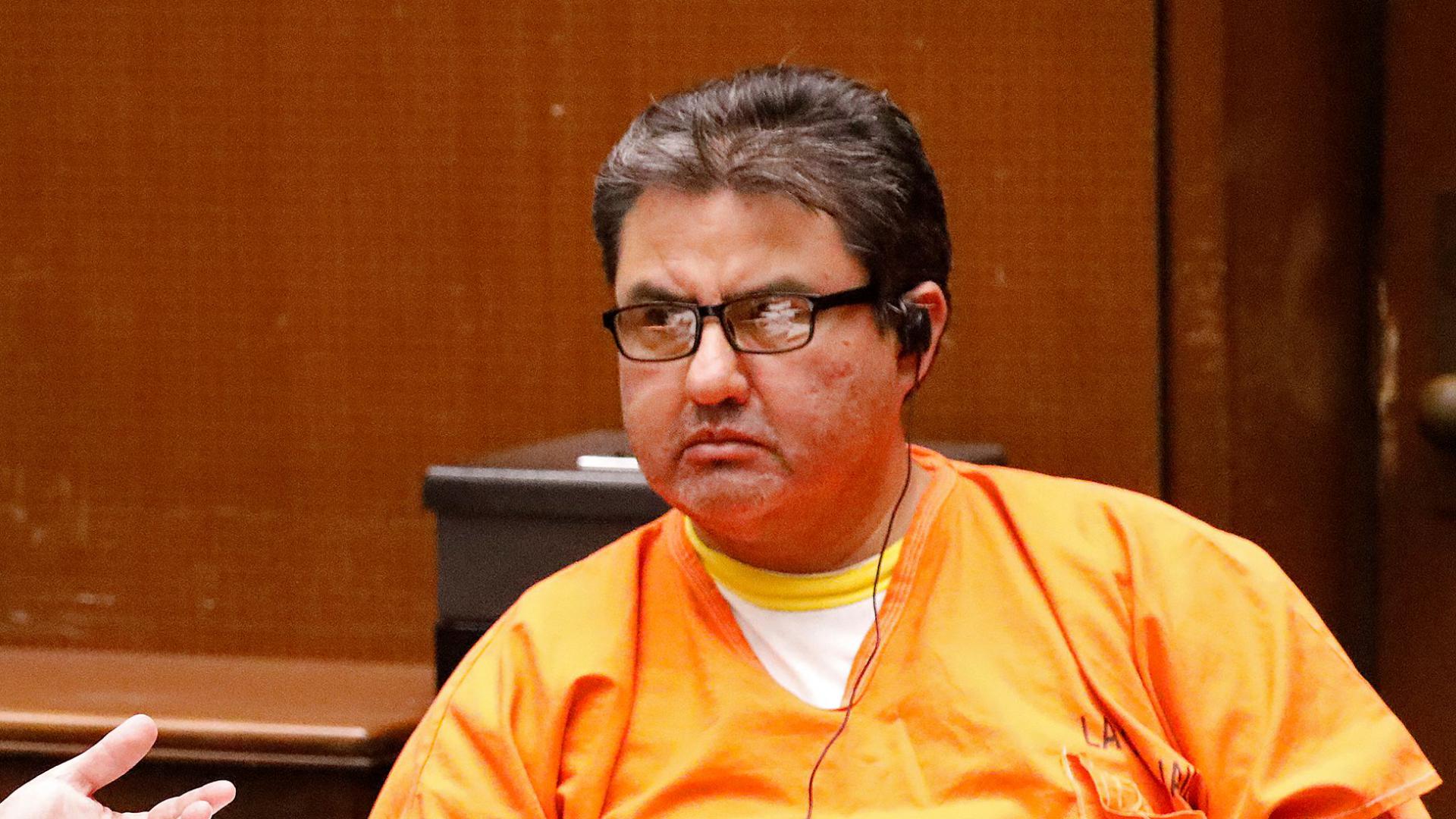 Víctimas de Naasón Joaquín García presentan una demanda civil en su ...