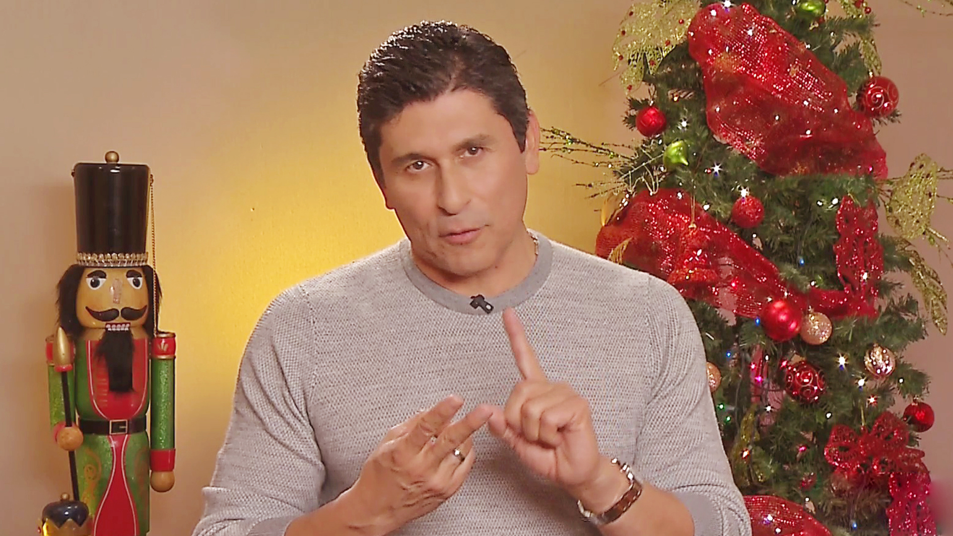 Evita la nostalgia en Navidad, ¡César Lozano te dice cómo! | Shows ...